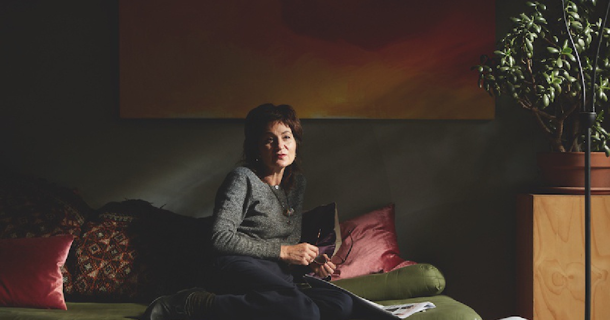 Elizabeth Newman: Staging Desire | Philip Martin Gallery